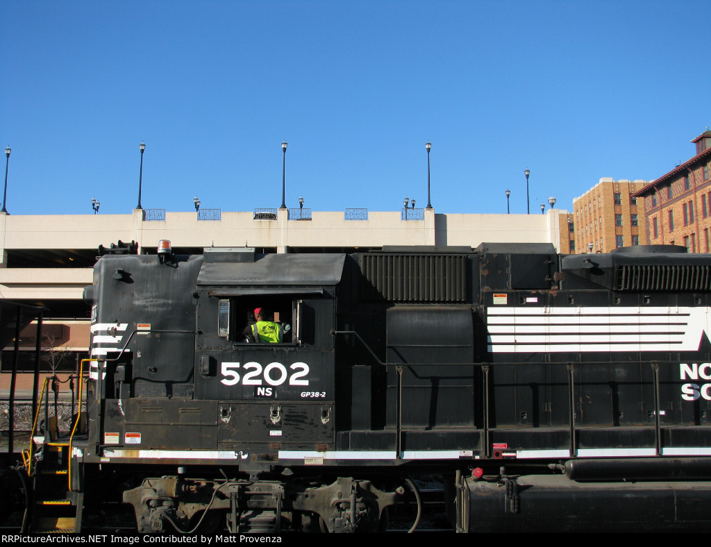 NS 5202